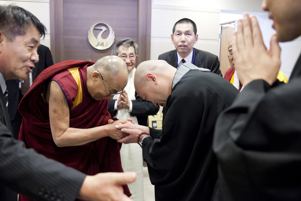 In pictures: His Holiness the Dalai Lama meets Shinto priests – Central ...