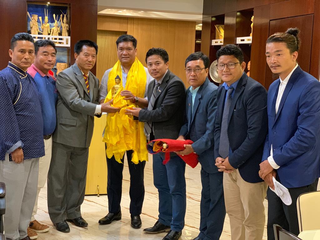 Representatives of Choephelling Tibetan Settlement calls on Chief ...