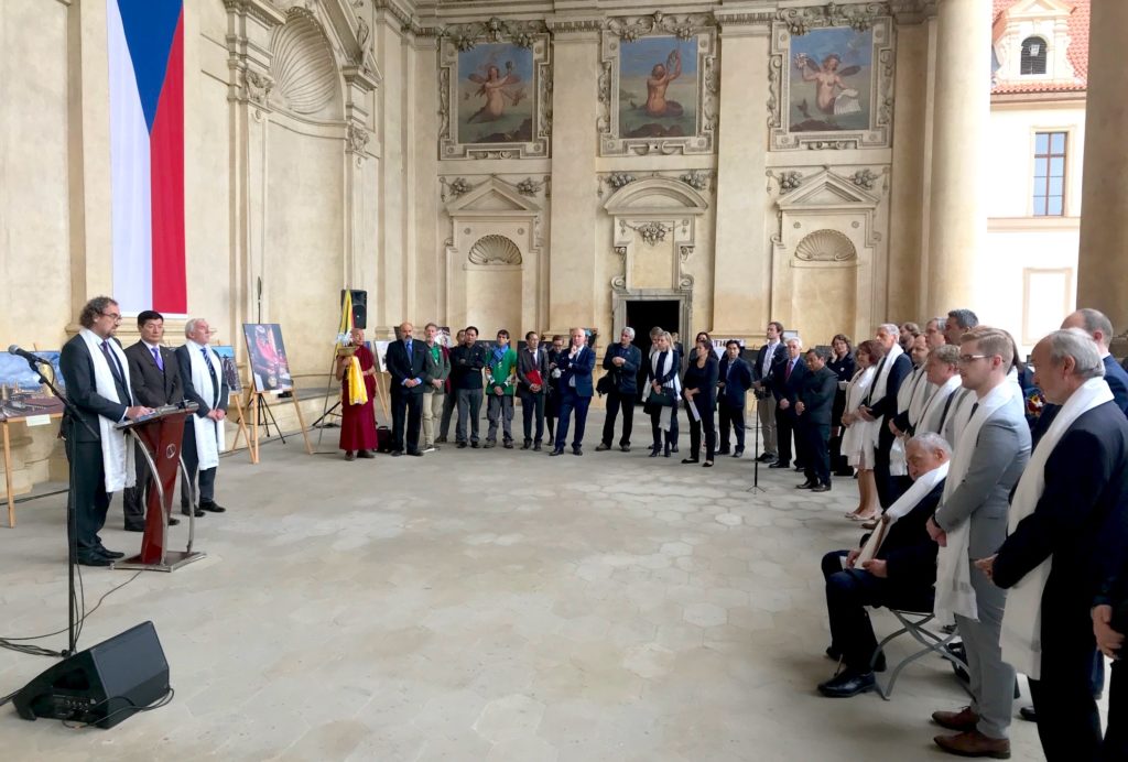 Czech Senators re-affirm support and solidarity for Tibet – Central ...