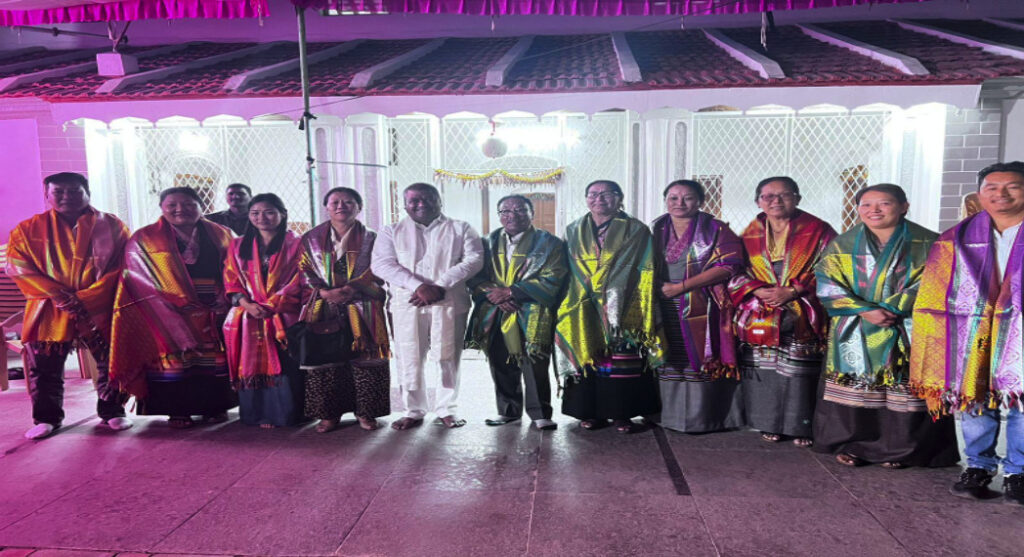 Parliamentarians Ngodup Dorjee and Tsering Yangchen Visit Tibetan ...