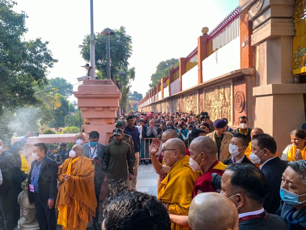 His Holiness the Dalai Lama Arrives in Bodh Gaya, Bestows Blessings ...