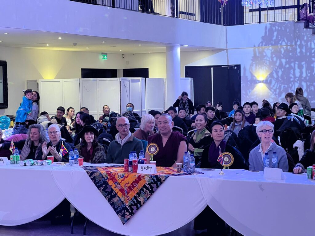 Tibetan community in Netherlands celebrates Nobel Peace Prize ...
