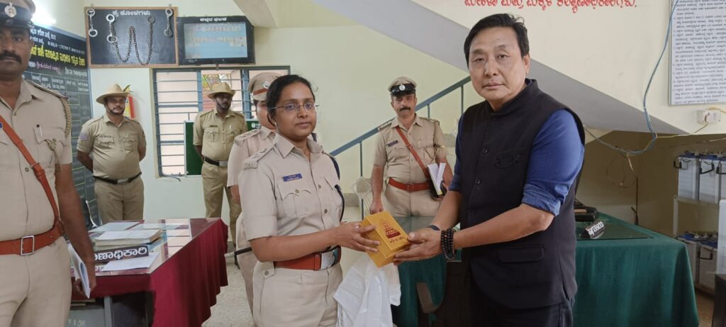 Dhondenling Tibetan Settlement Officer Pays Courtesy Visit to New SP ...