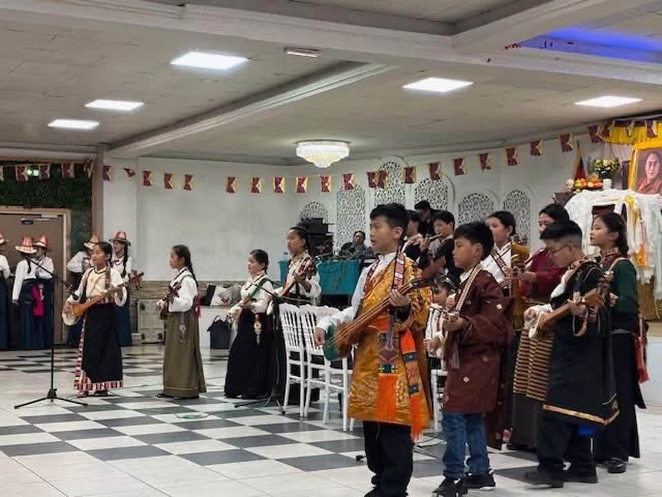 Tibetan Community in France Marks 36th Anniversary of His Holiness 14th ...